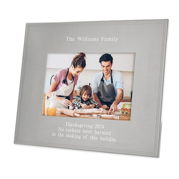 Engraved Family Tremont Gunmetal 4x6 Picture Frame - Horizontal/Landscape