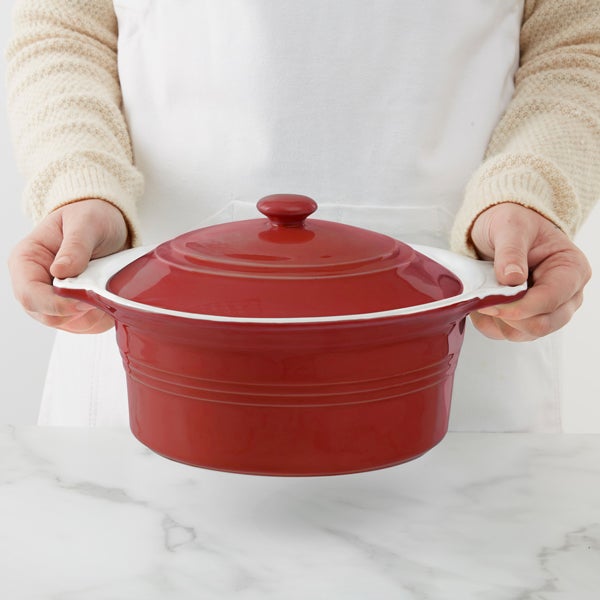 Classic Personalized Round Casserole Dish With Lid