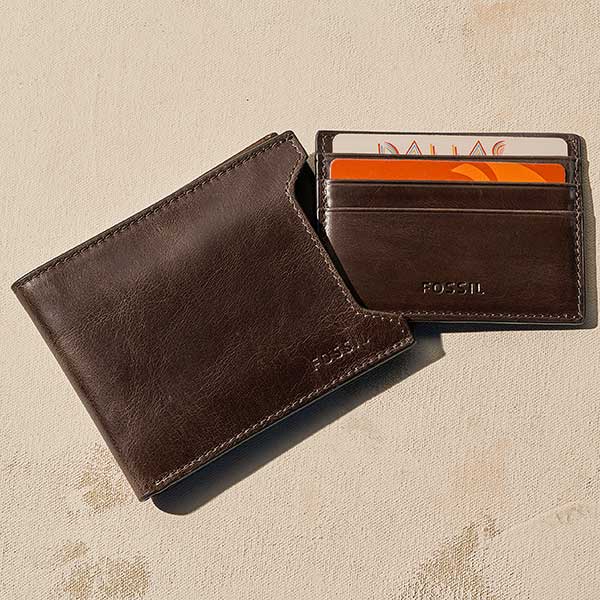 Engraved Fossil Derrick Brown 2-in-1 Wallet